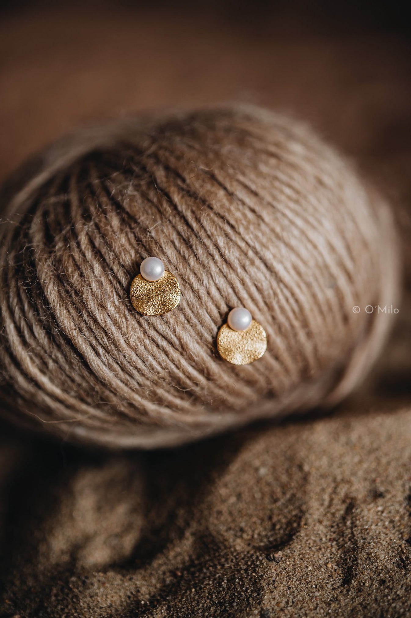 Textured Disc Pearl Studs. Mira • O'Milo