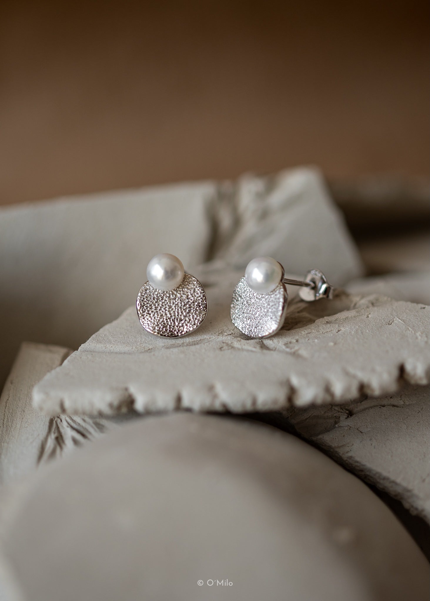 Textured Disc Pearl Studs. Mira • O'Milo